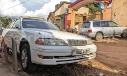 Buy used toyota mark ii white car in kampala in uganda - carkibanda
